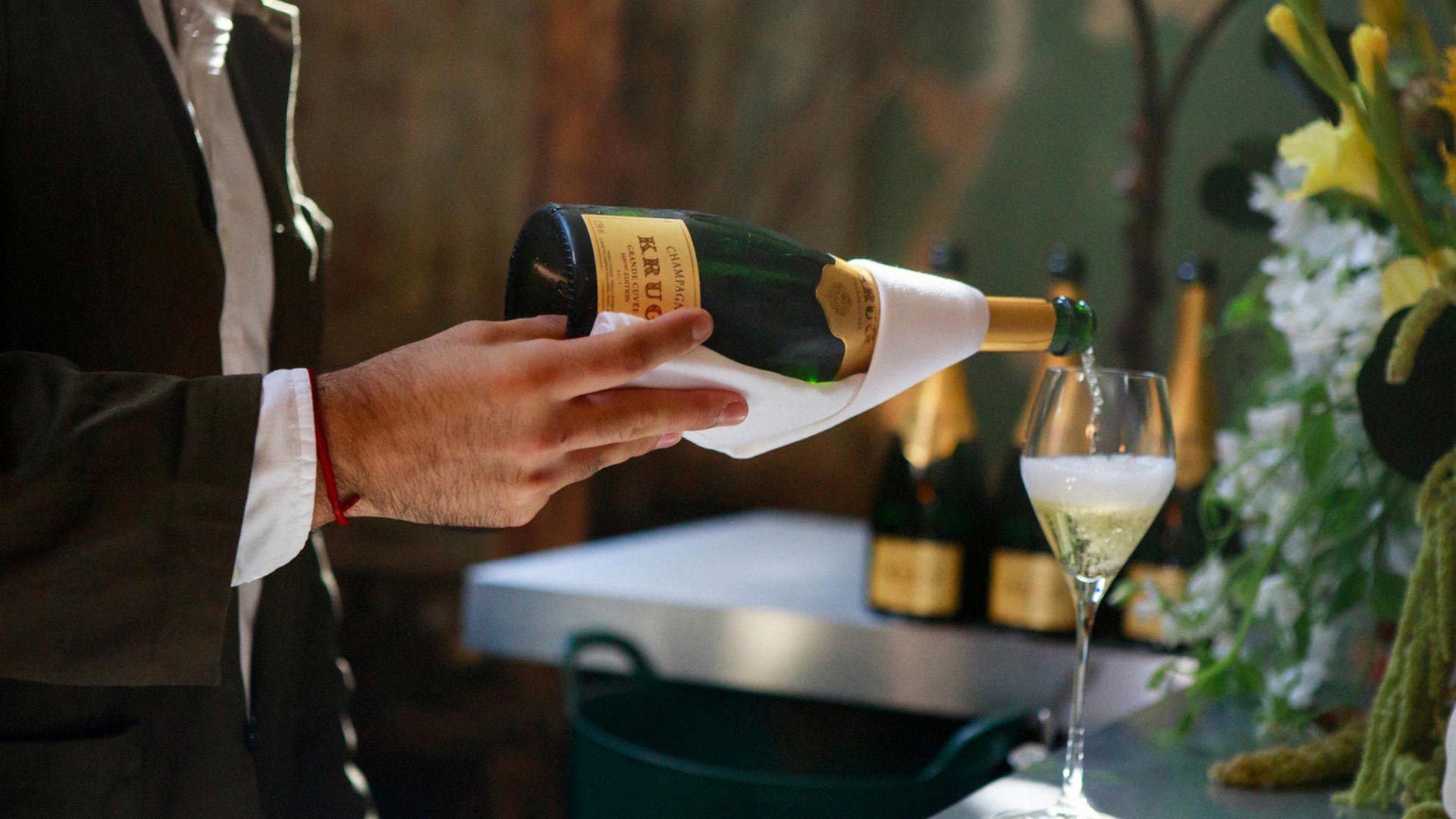 Krug Champagne — Surreal Sessions | New Moon